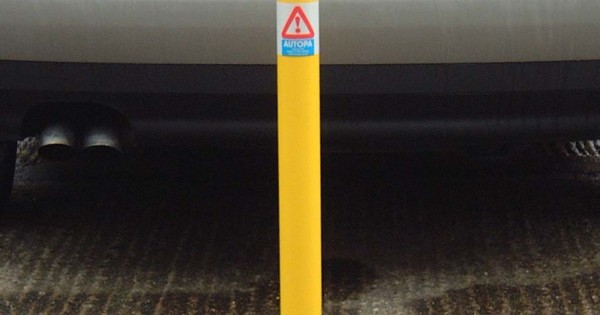 Folding steel lockable parking post coated yellow Autopa